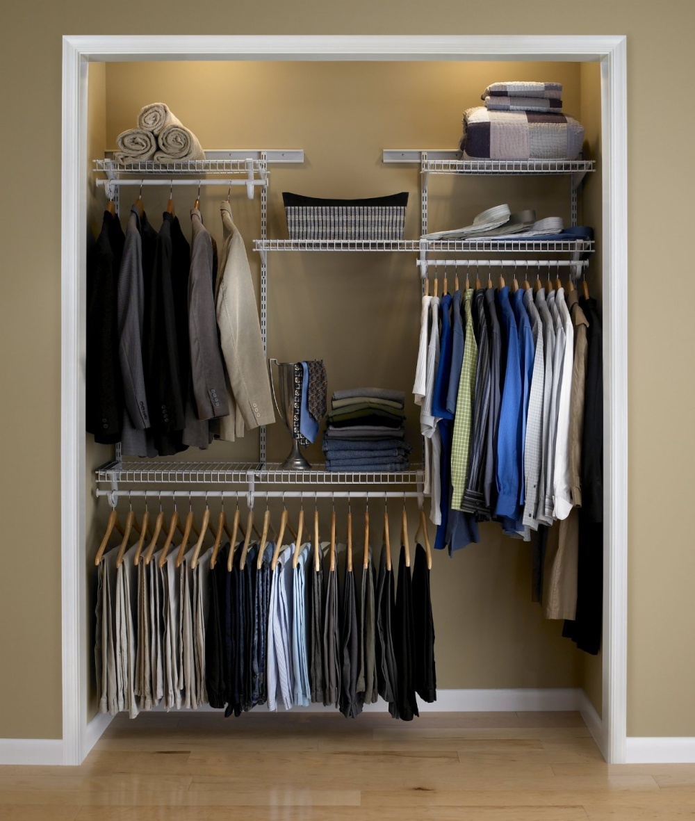 ClosetMaid ShelfTrack 60 W 96 W Closet System Starter Kit